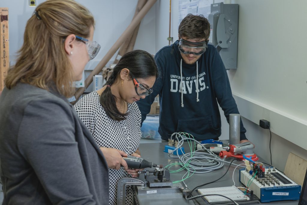 Data-Driven Human Cyber-Physical Systems Collaboration and Digitization ...